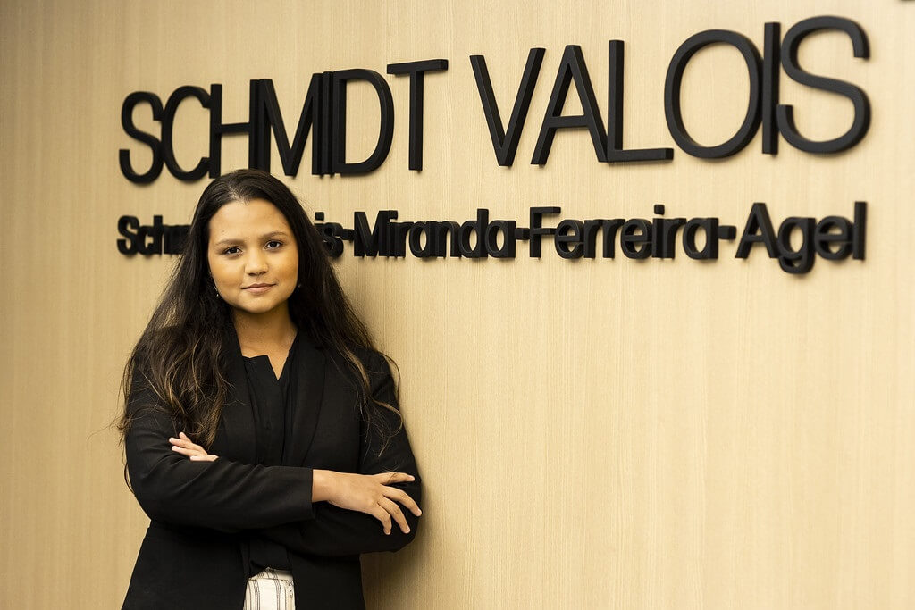 ELISA DOS SANTOS AREIAS - SVMFA - Schmidt, Valois, Miranda, Ferreira & Agel